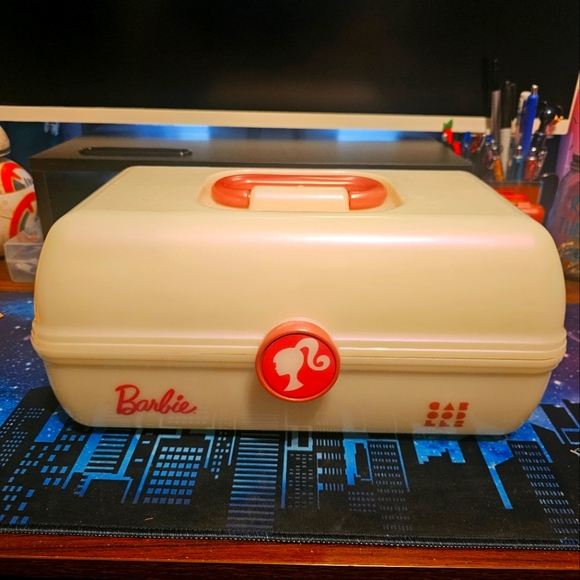 Caboodles | Accessories | Caboodle Limited Edition Barbie On The Go ...